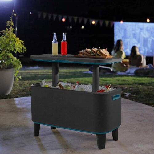 Keter pop up bar store
