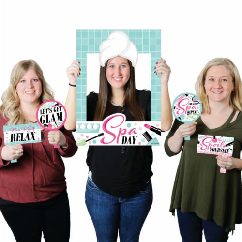 Big Dot Of Happiness Spa Day Girls Makeup Party Selfie Photo Booth Picture Frame And Props 5