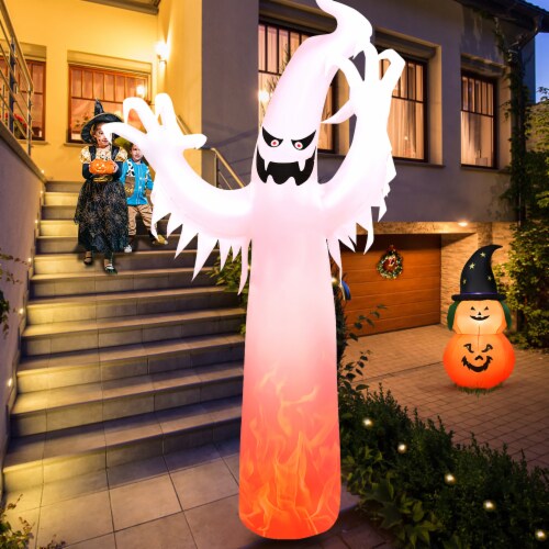 Inflatable ghost store