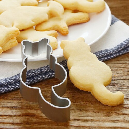 Large cat cookie cutter store