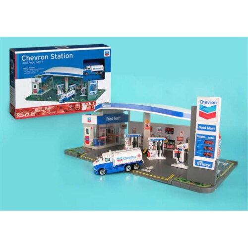 Chevron RT187215 Real Toys Gas Service Station Food Mart Toy 1 Harris Teeter